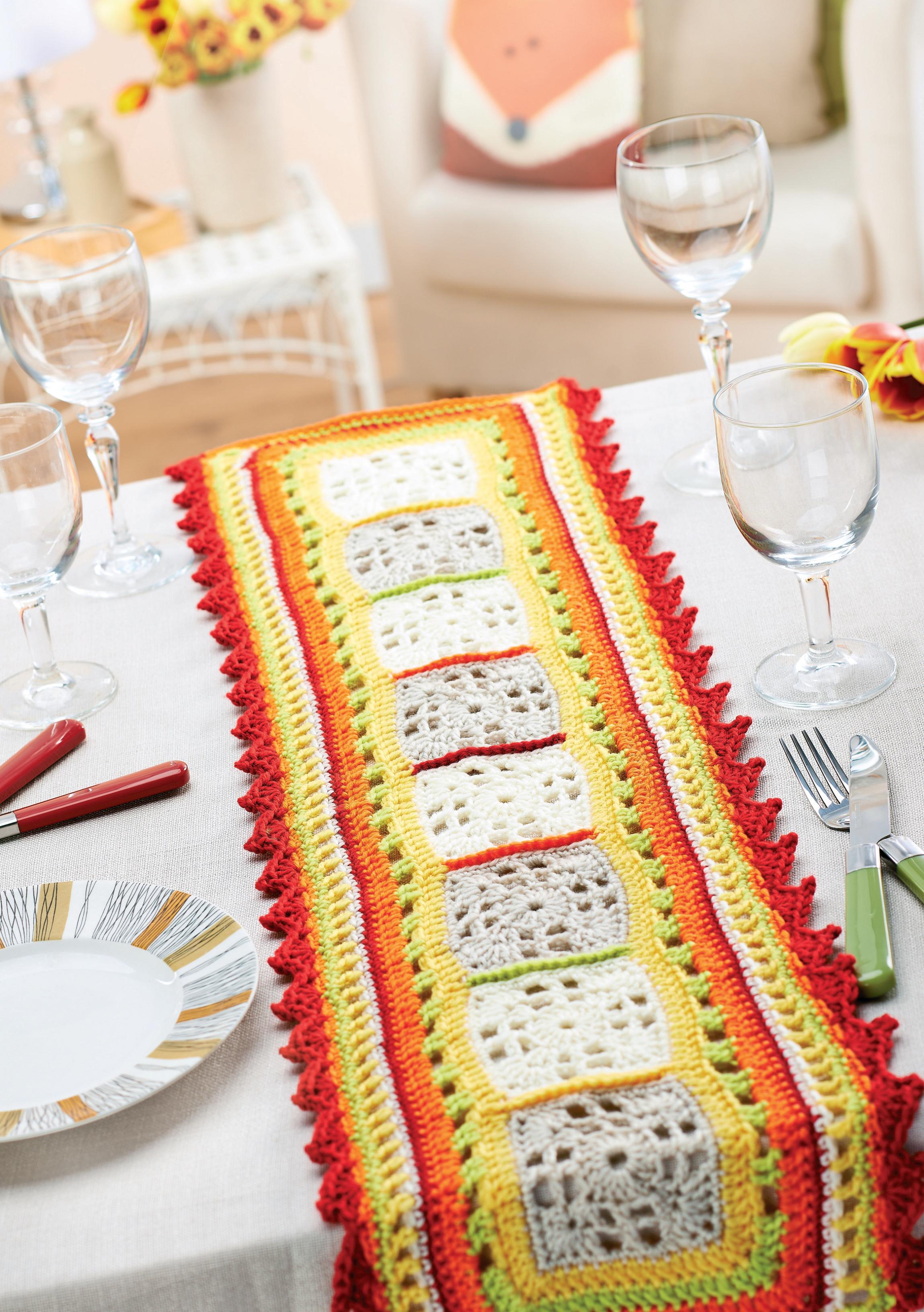 Summer dining crochet table runner | Top Crochet Patterns